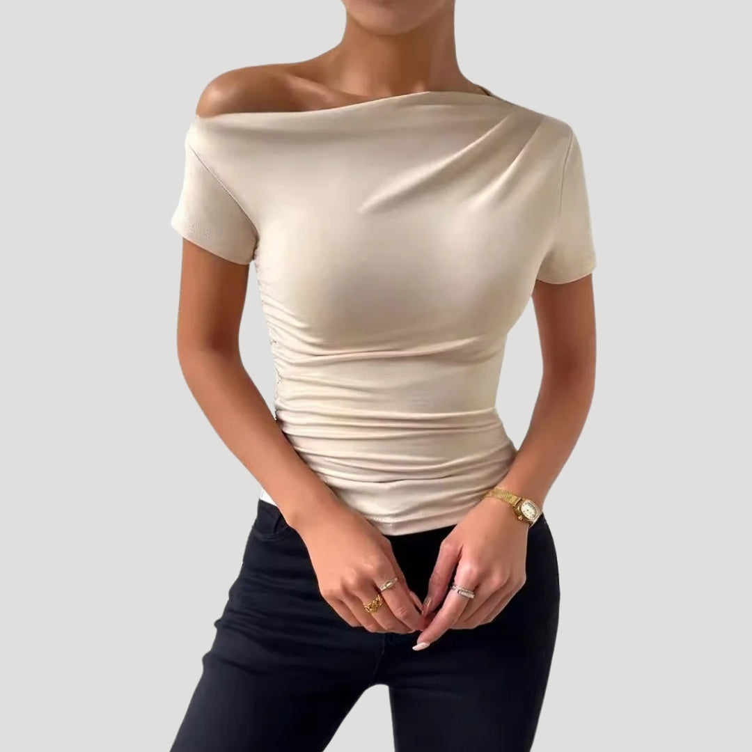 Asymmetric off-shoulder fitted top – NOIR & PEARL